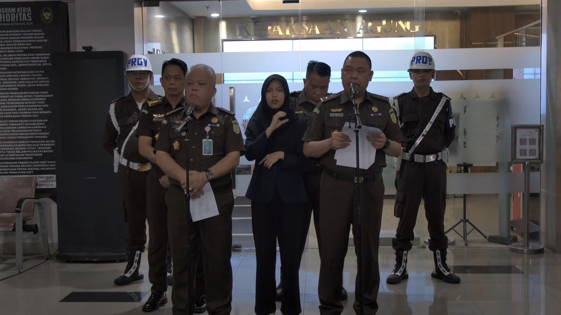 Kejagung Nilai Anak Riza Chalid Dapat Untung Besar dari Korupsi Impor ...